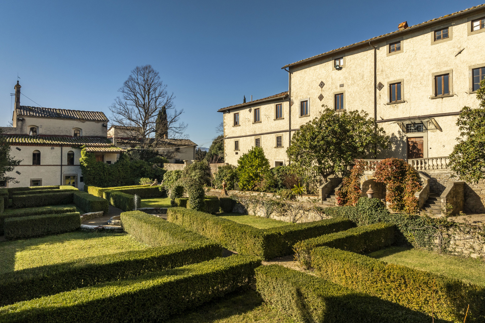 Huge Tuscan Estate in Chianti Valdarno with over 400 Hectares - Casa ...