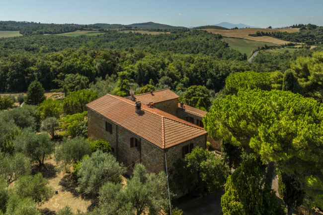 A Very Characteristic Farmhouse near Trequanda - Casa Tuscany